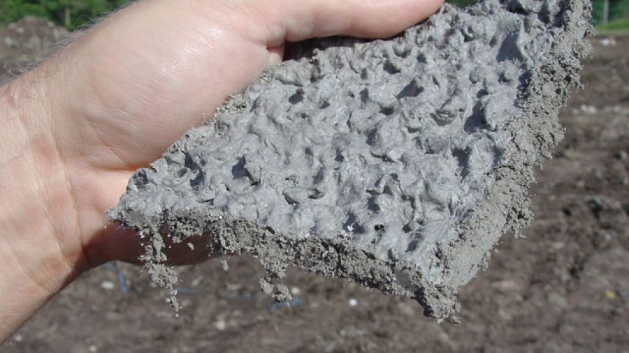 Innovative Intermediate Daily Cover System for Landfills in CA